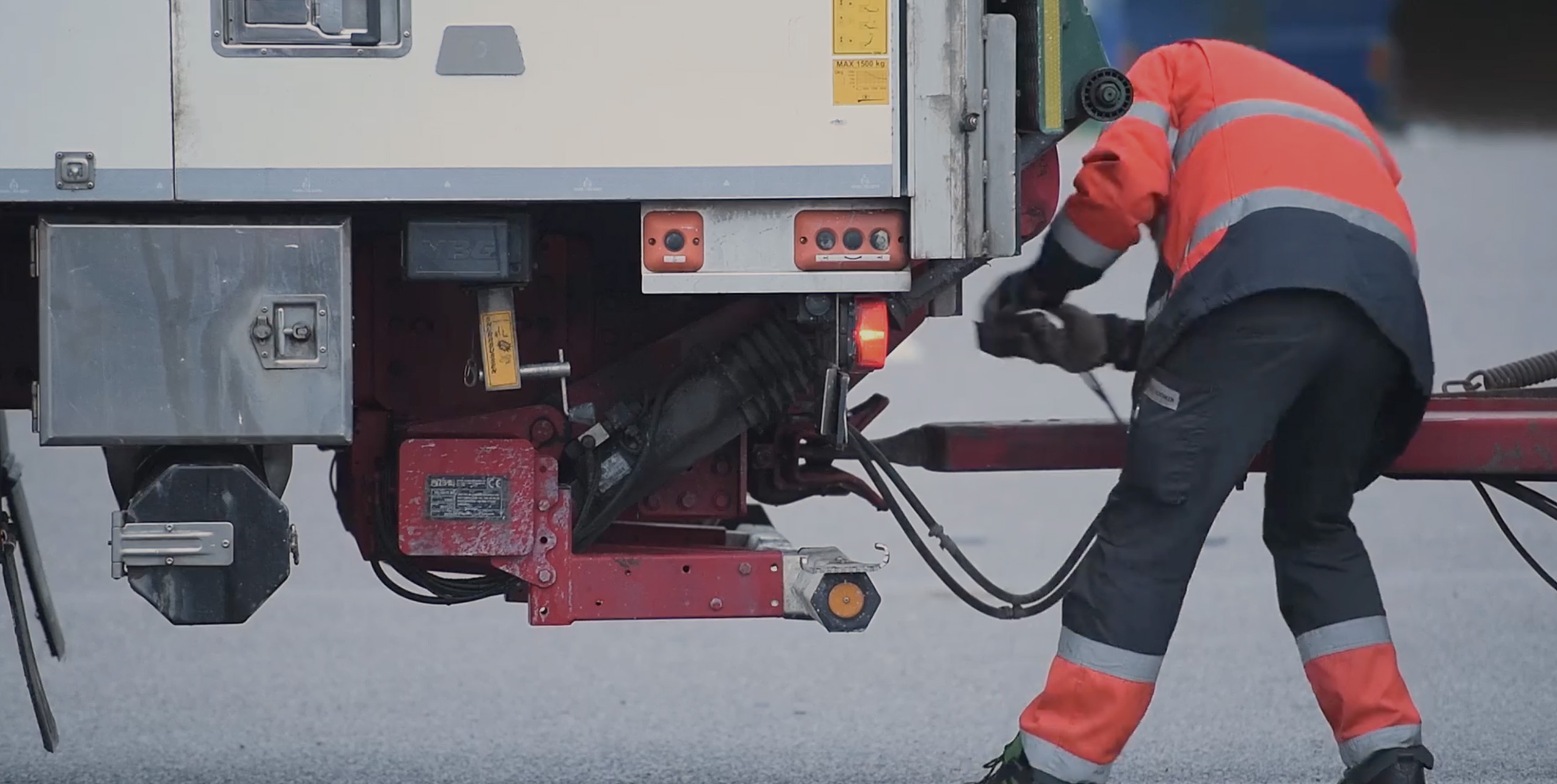 The right way to couple a trailer